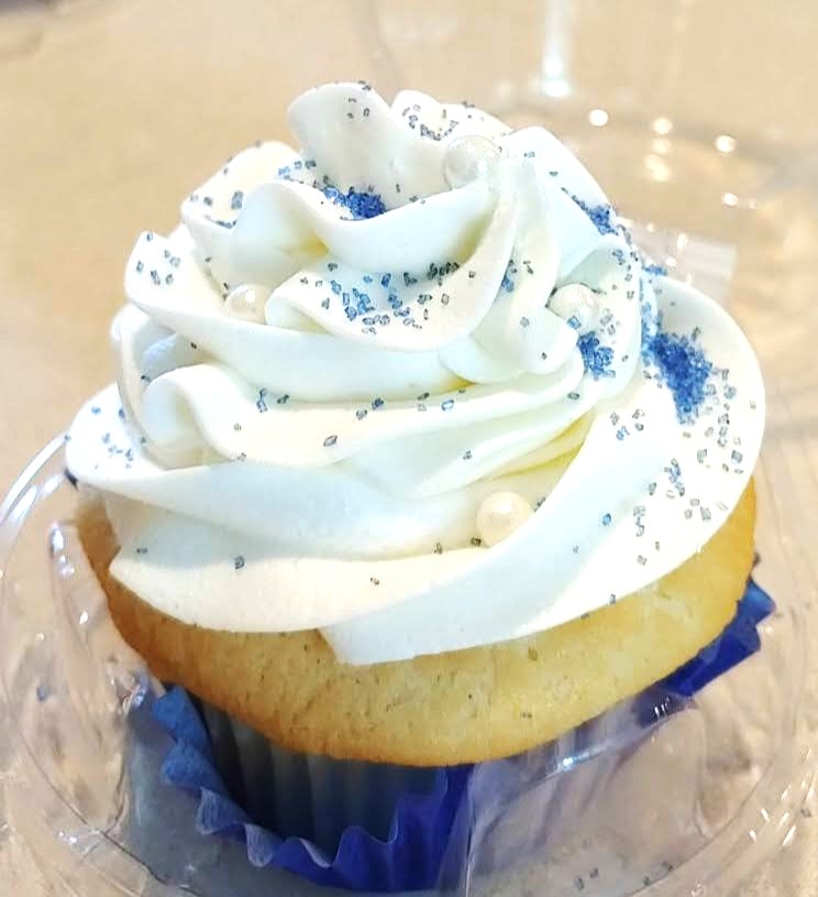 Vanilla Cupcake With Buttercream Icing - The Red Velvet Cake